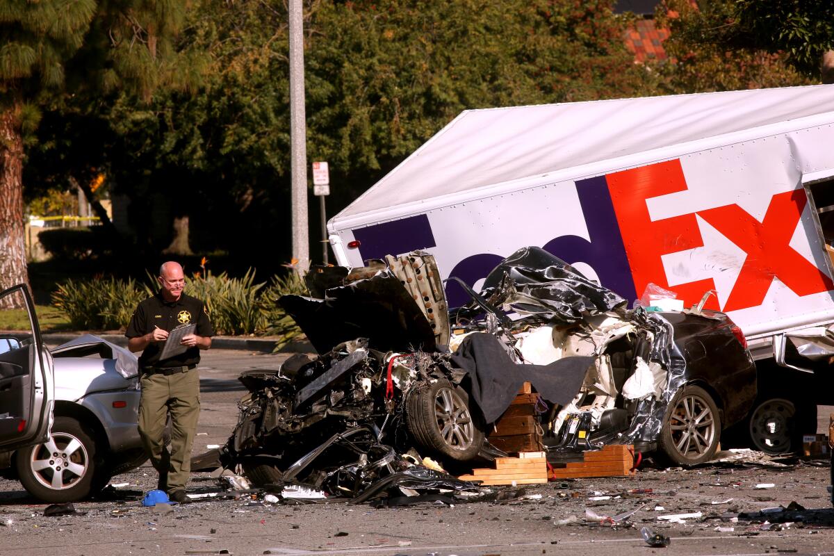 How to Handle the FedEx Truck Accident Claim Department | Vaziri Law LLP